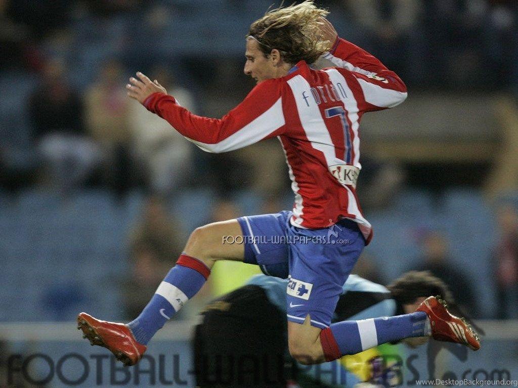 Diego Forlán Wallpapers - Wallpaper Cave