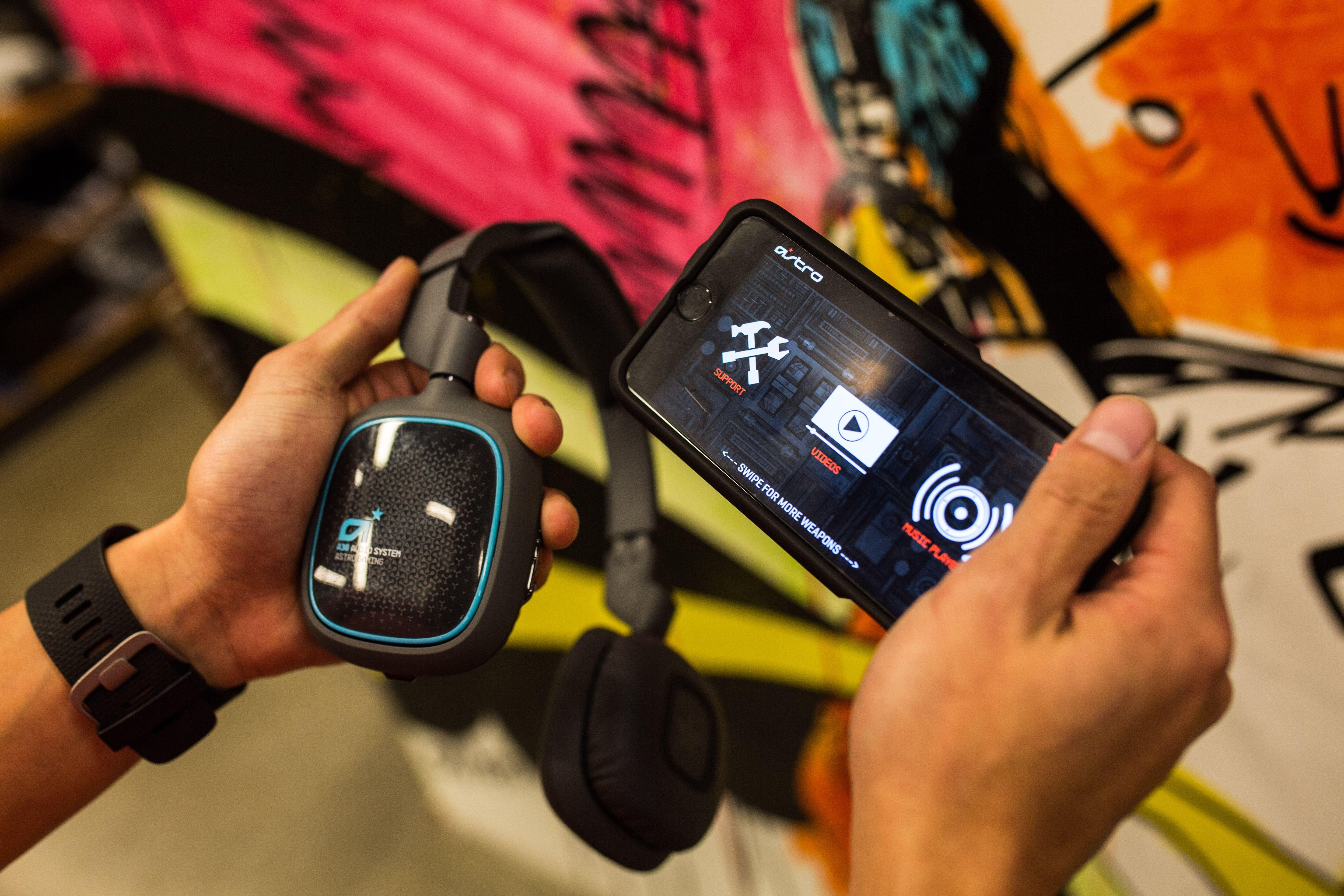 Astro Headset Wallpapers - Wallpaper Cave