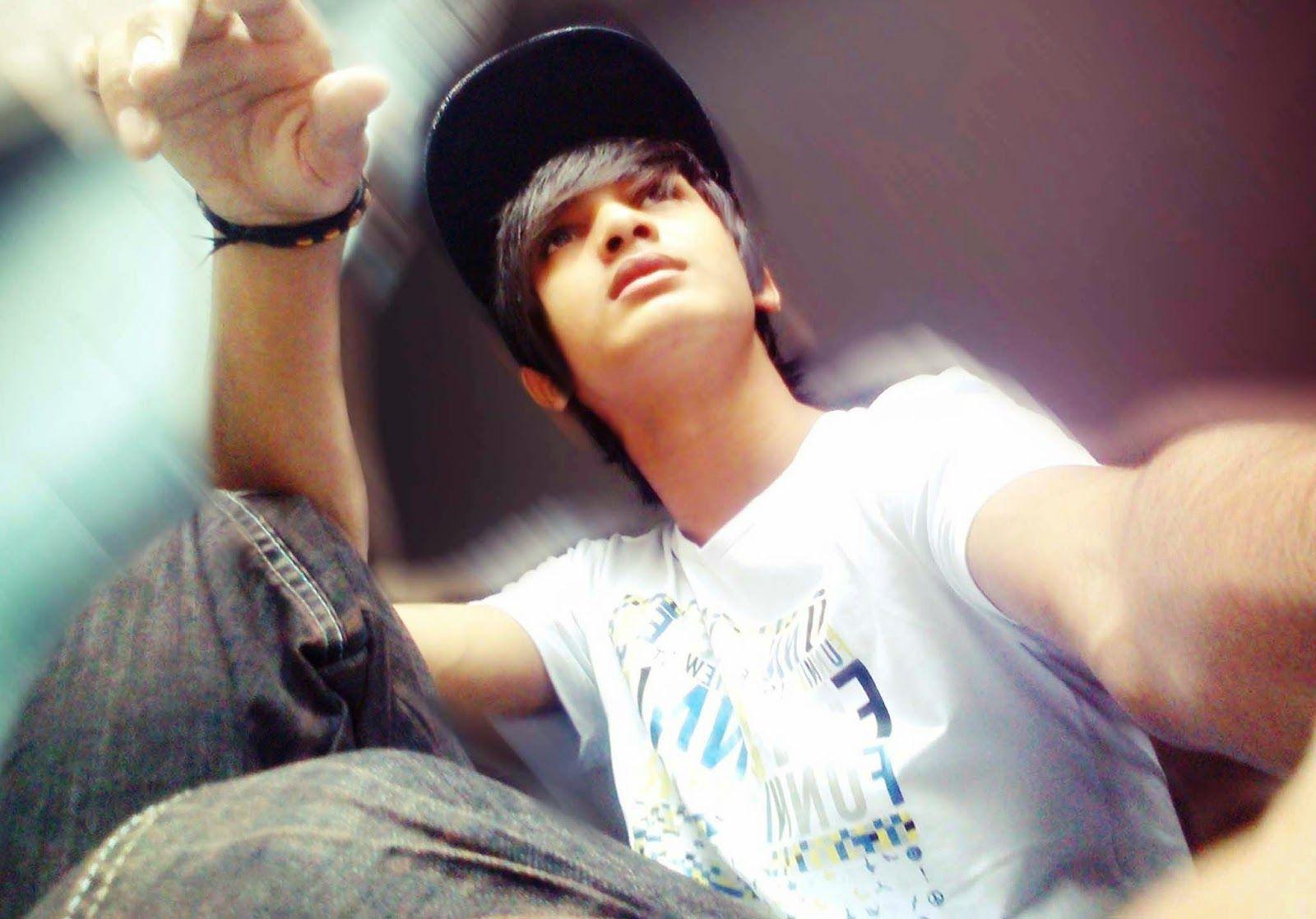 Small Boy Dashing Wallpapers - Wallpaper Cave