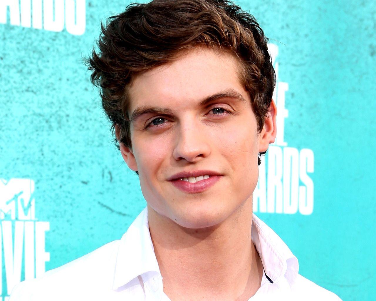 Daniel Sharman Wallpapers - Wallpaper Cave