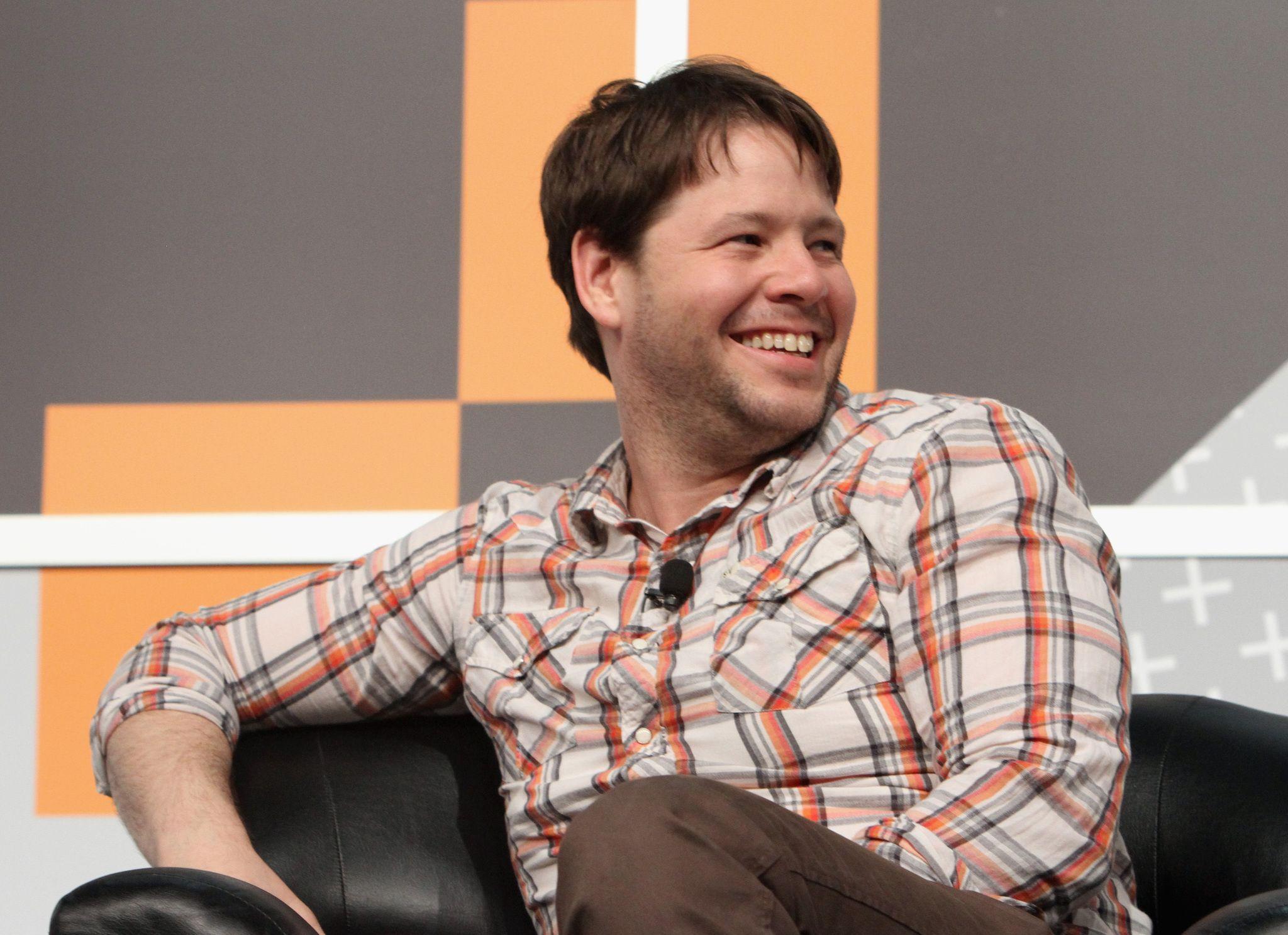 Ike Barinholtz Wallpapers - Wallpaper Cave