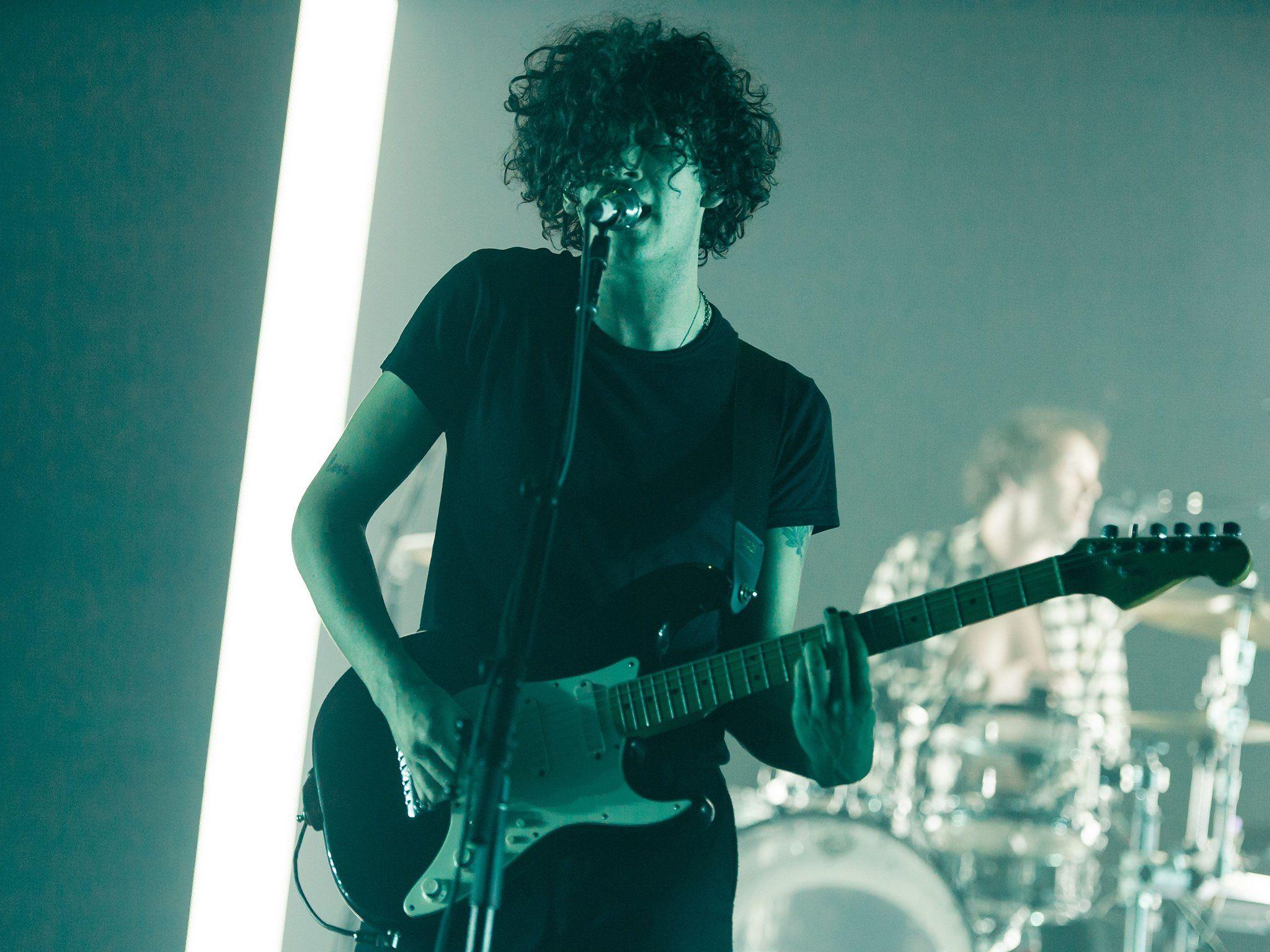 Matthew Healy Wallpapers - Wallpaper Cave