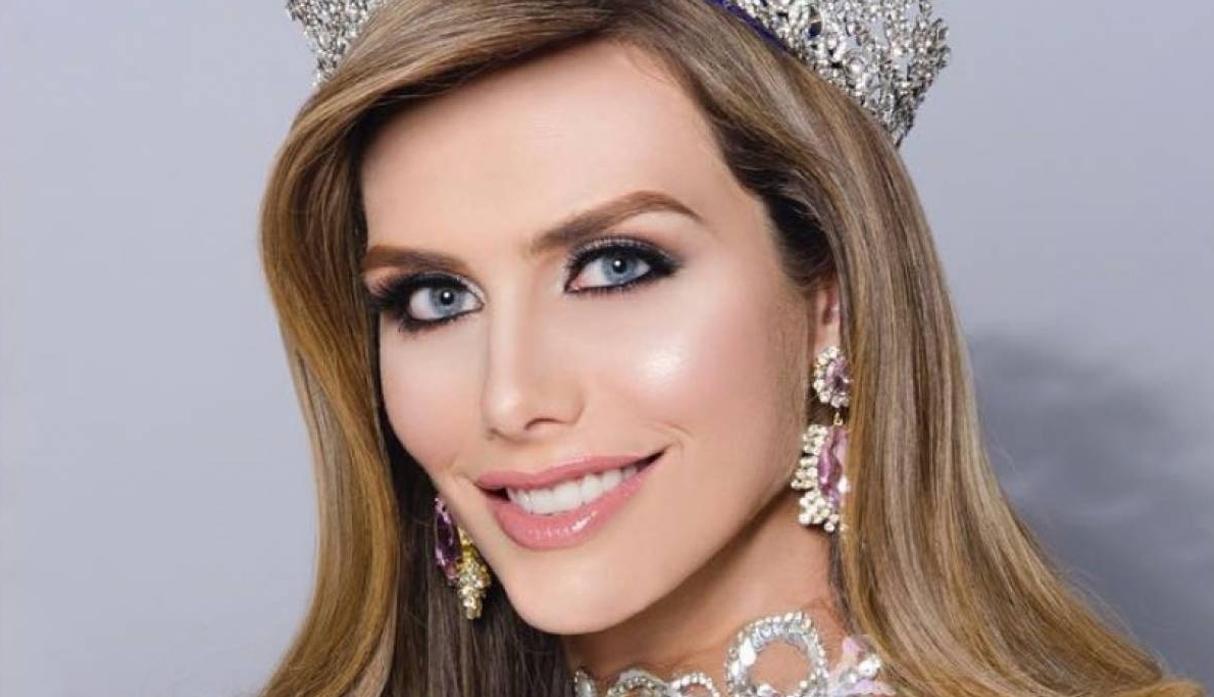 Angela Ponce Wallpapers - Wallpaper Cave