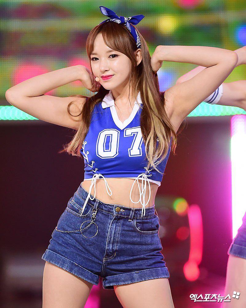 Cosmic Girls Wallpapers - Wallpaper Cave