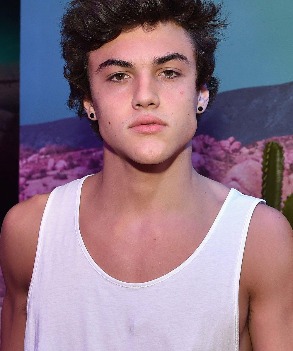 Ethan Dolan Wallpapers Wallpaper Cave