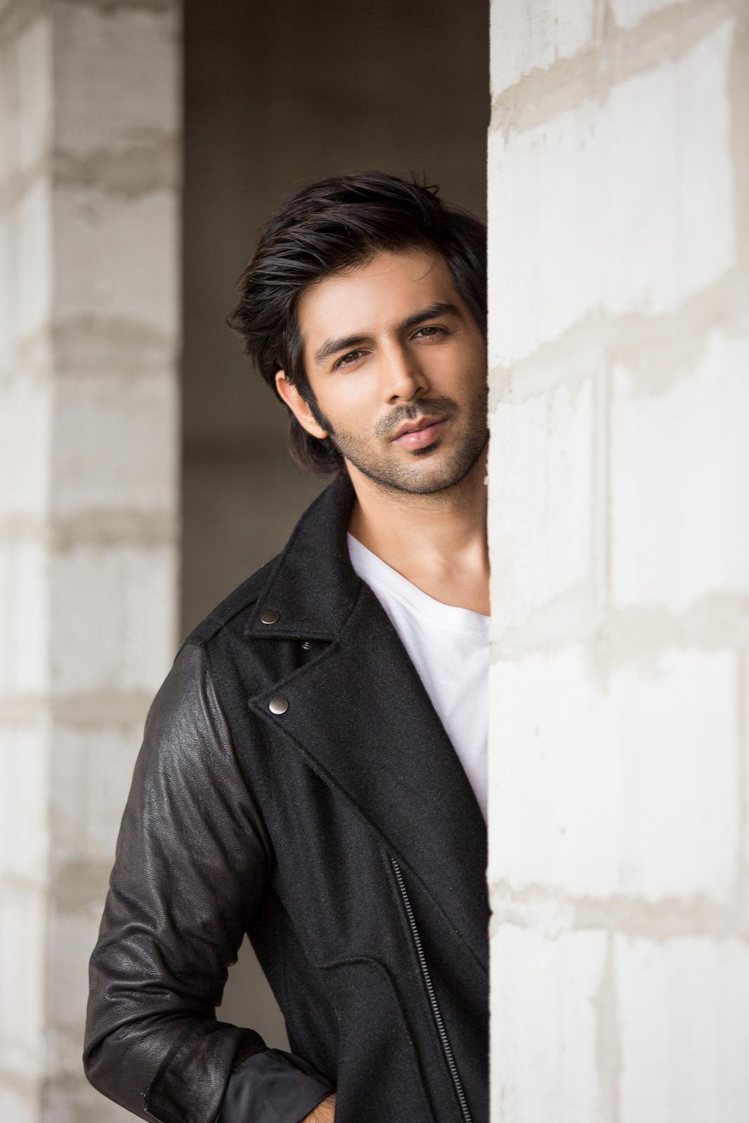 Kartik Aaryan Wallpapers - Wallpaper Cave Kartik Aaryan Wallpapers - Wallpaper Cave