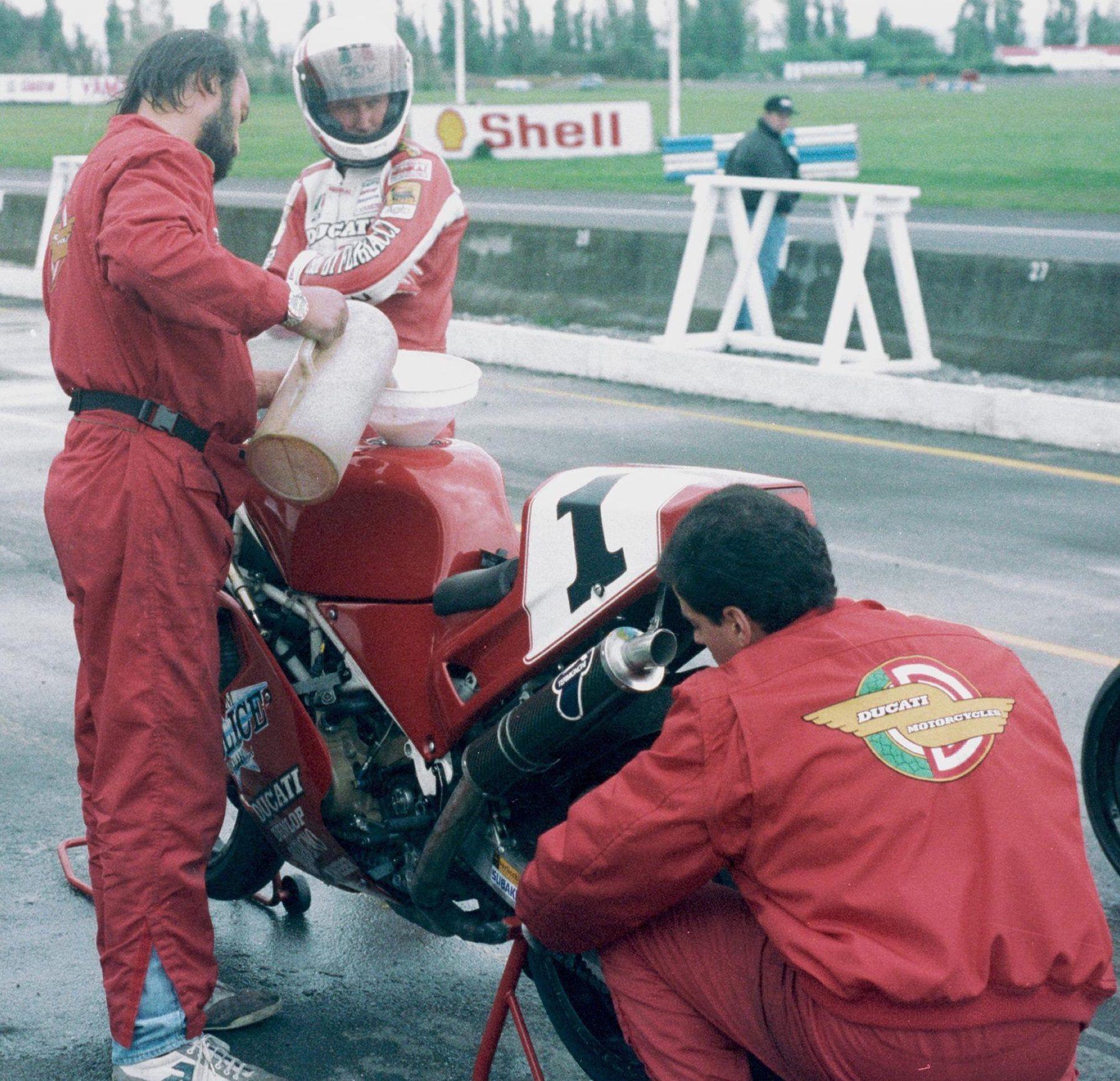 Doug Polen Ducati 888 Wallpapers - Wallpaper Cave