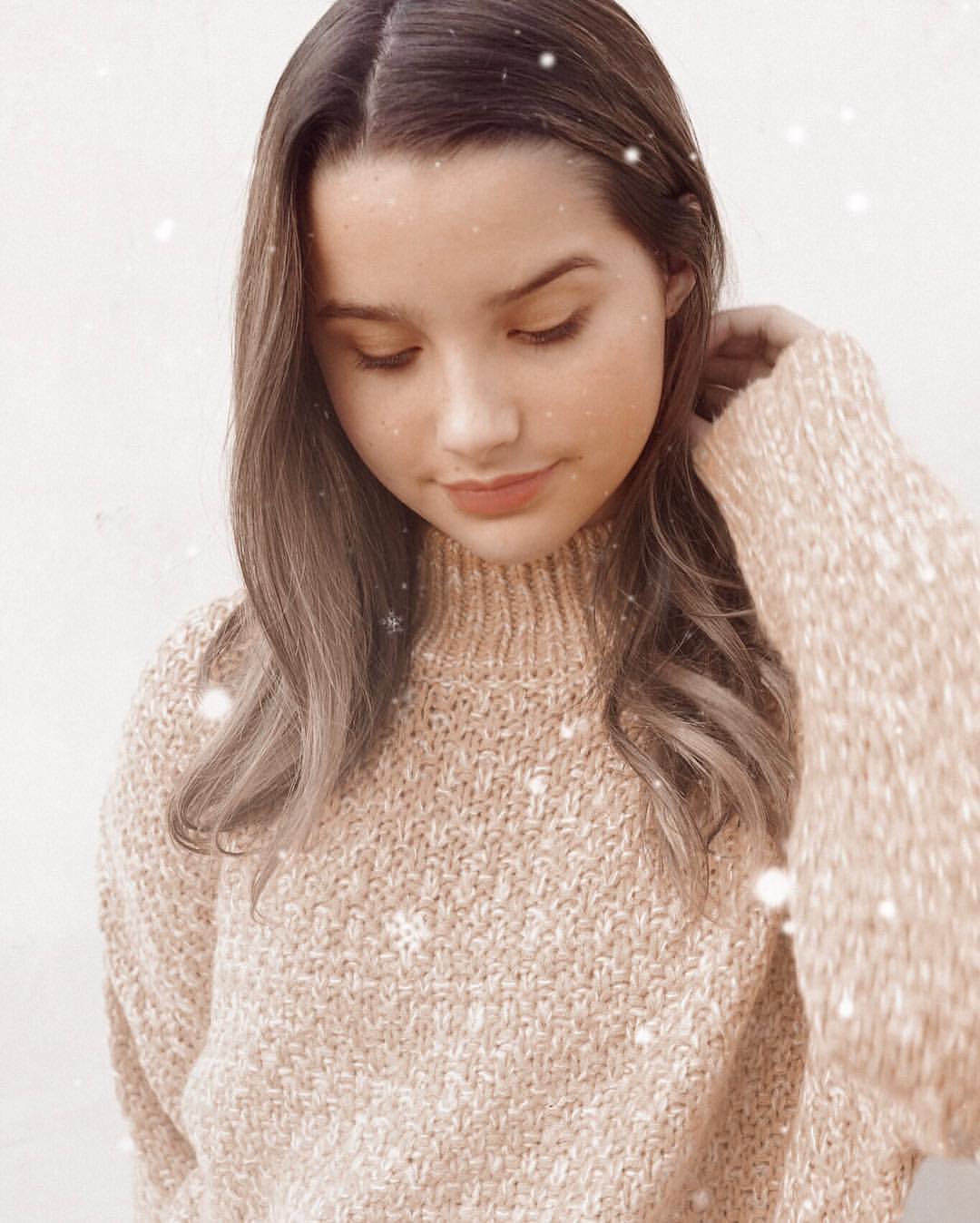 Hayley LeBlanc Wallpapers - Wallpaper Cave