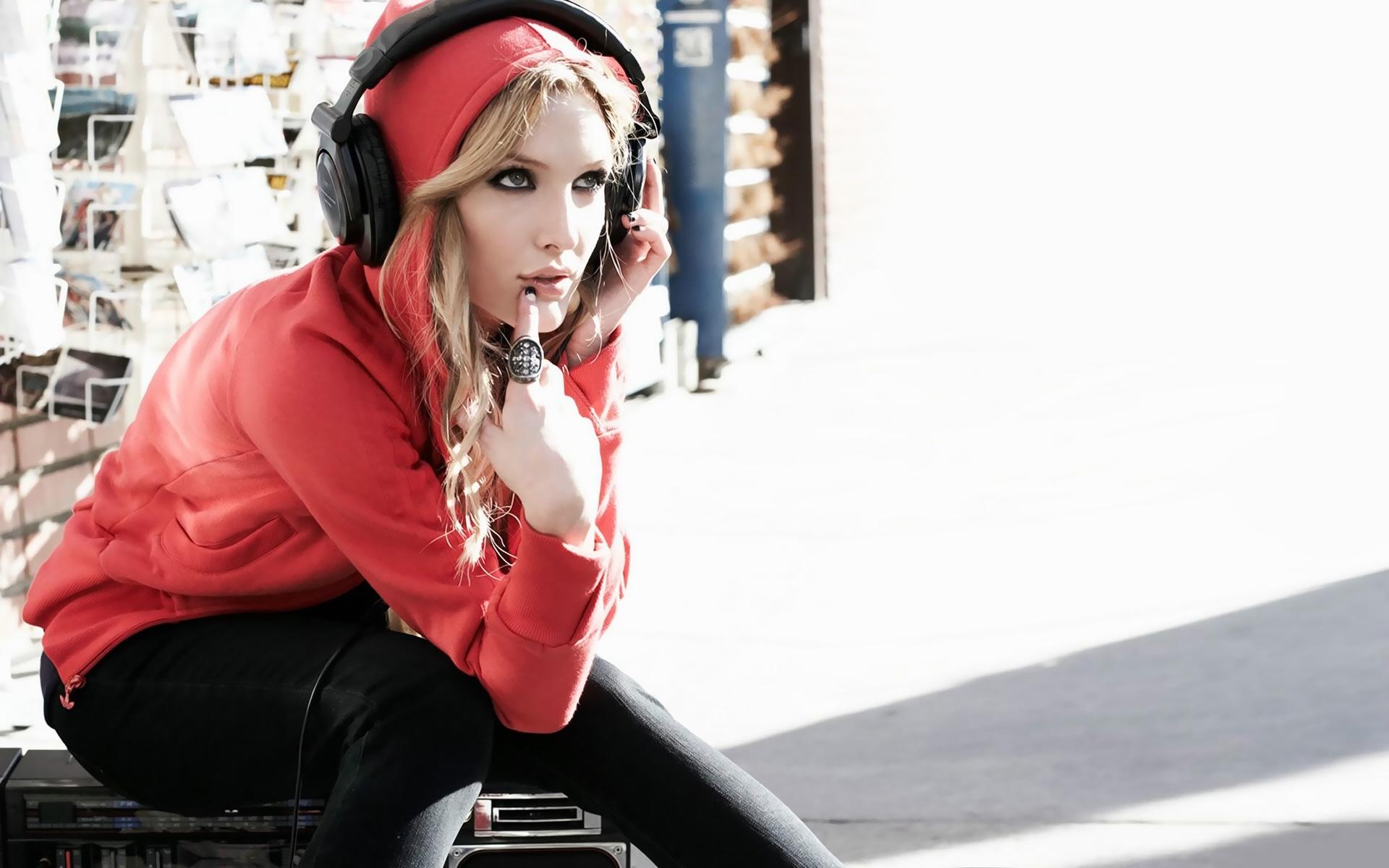 Ashlee Simpson Wallpapers - Wallpaper Cave