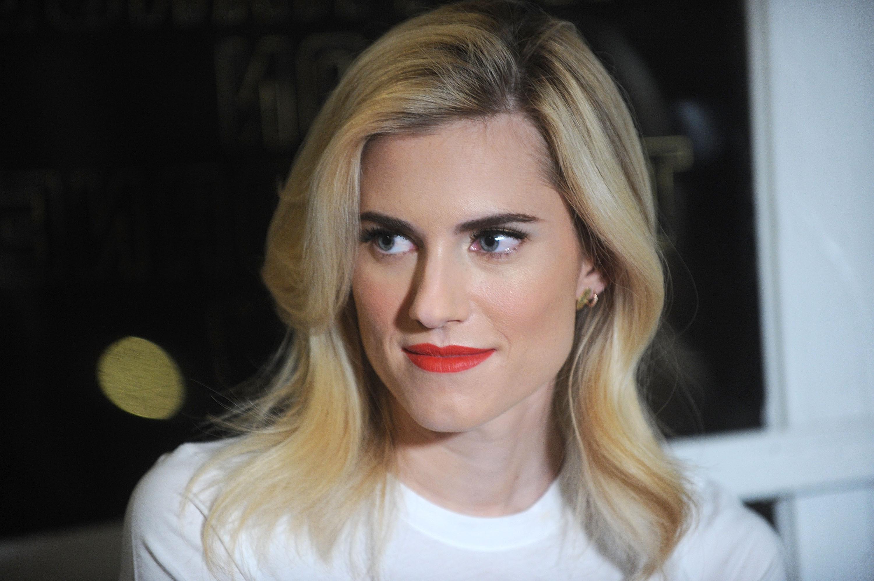 Allison Williams Wallpapers - Wallpaper Cave