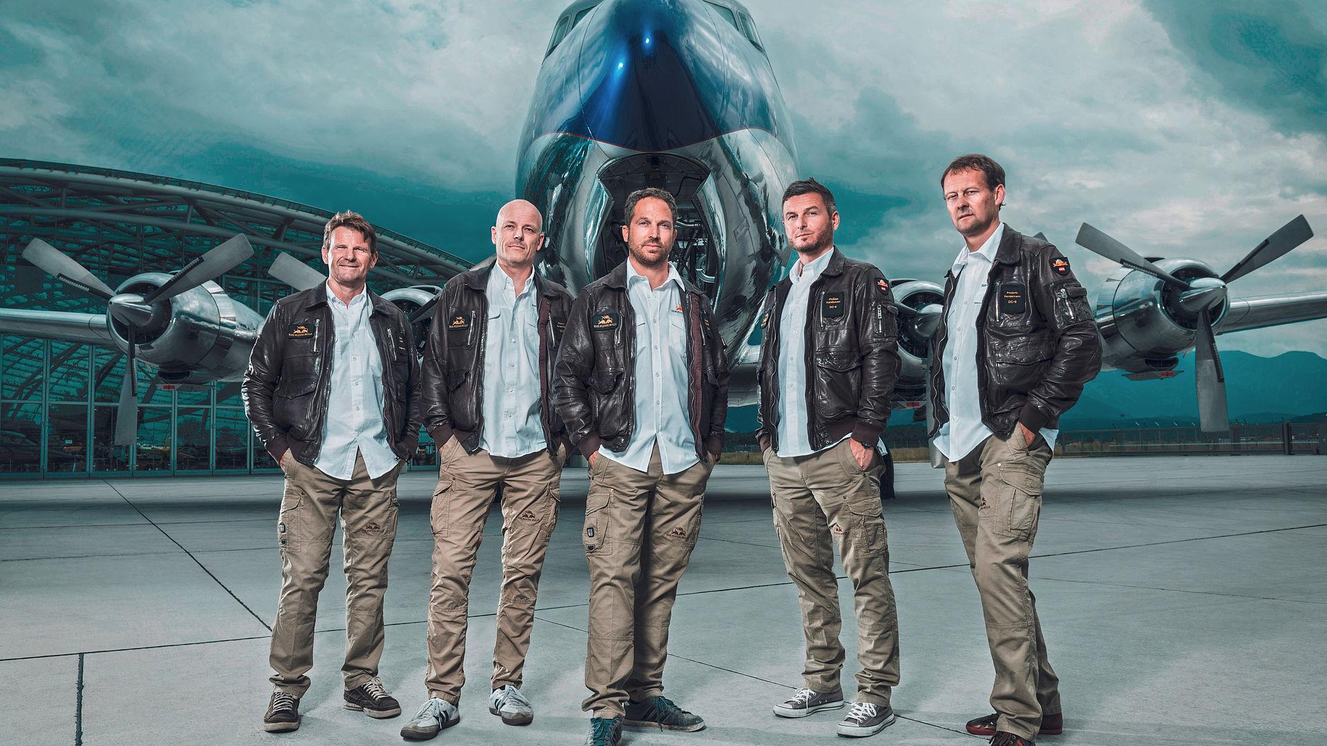 The Flying Bulls Aerobatics Team Wallpapers - Wallpaper Cave