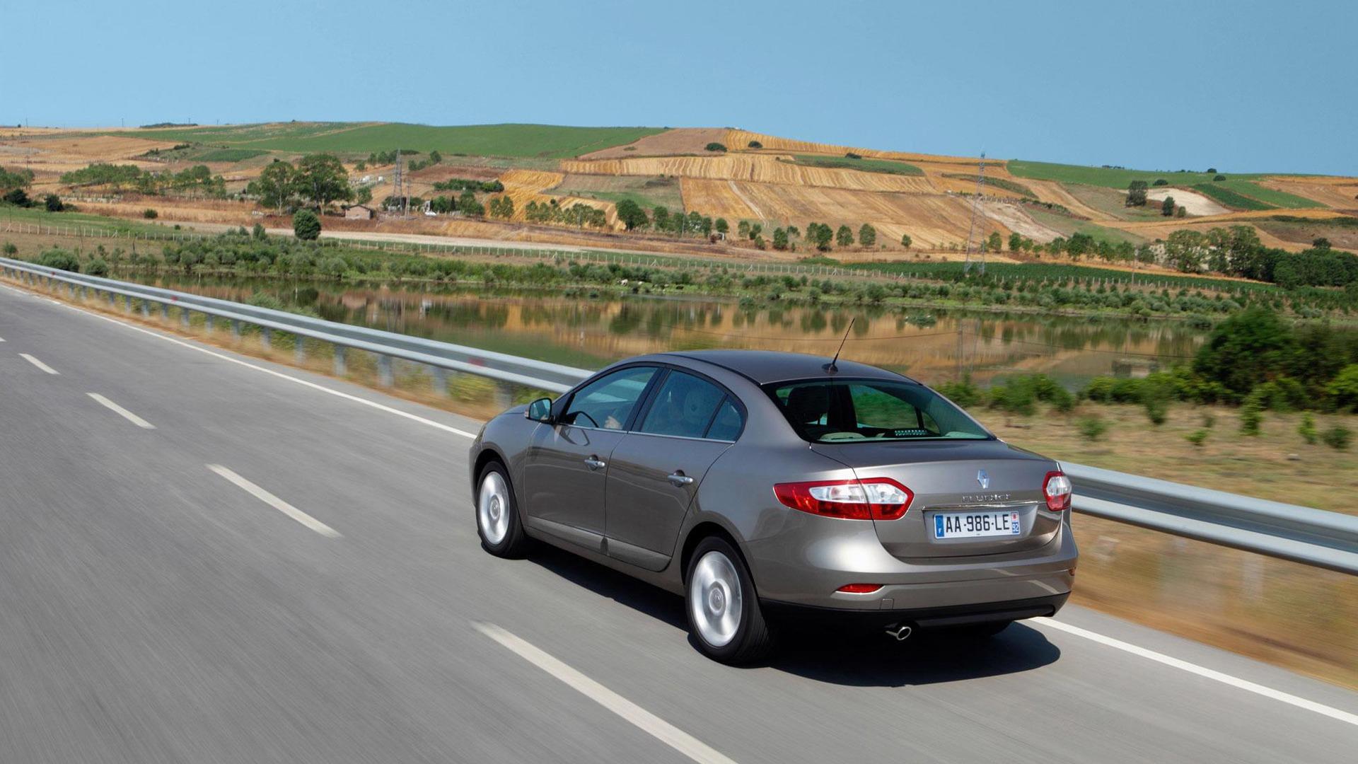 Renault Fluence Wallpapers - Wallpaper Cave