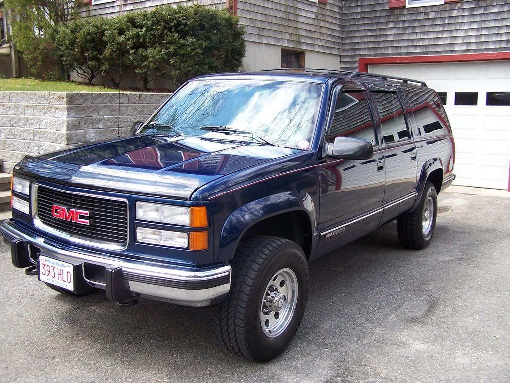 GMC Suburban Wallpapers - Wallpaper Cave