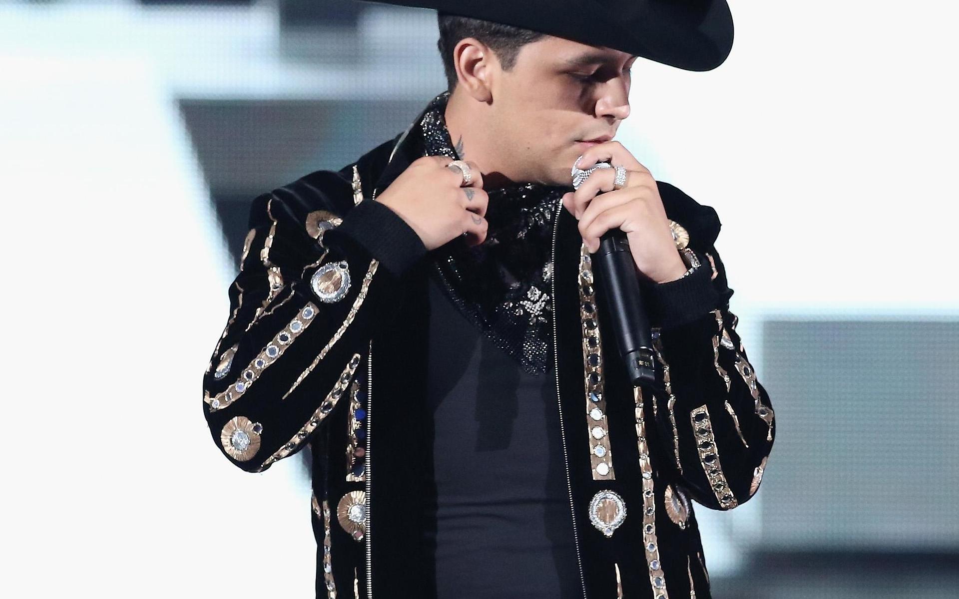 Christian Nodal Wallpapers - Wallpaper Cave