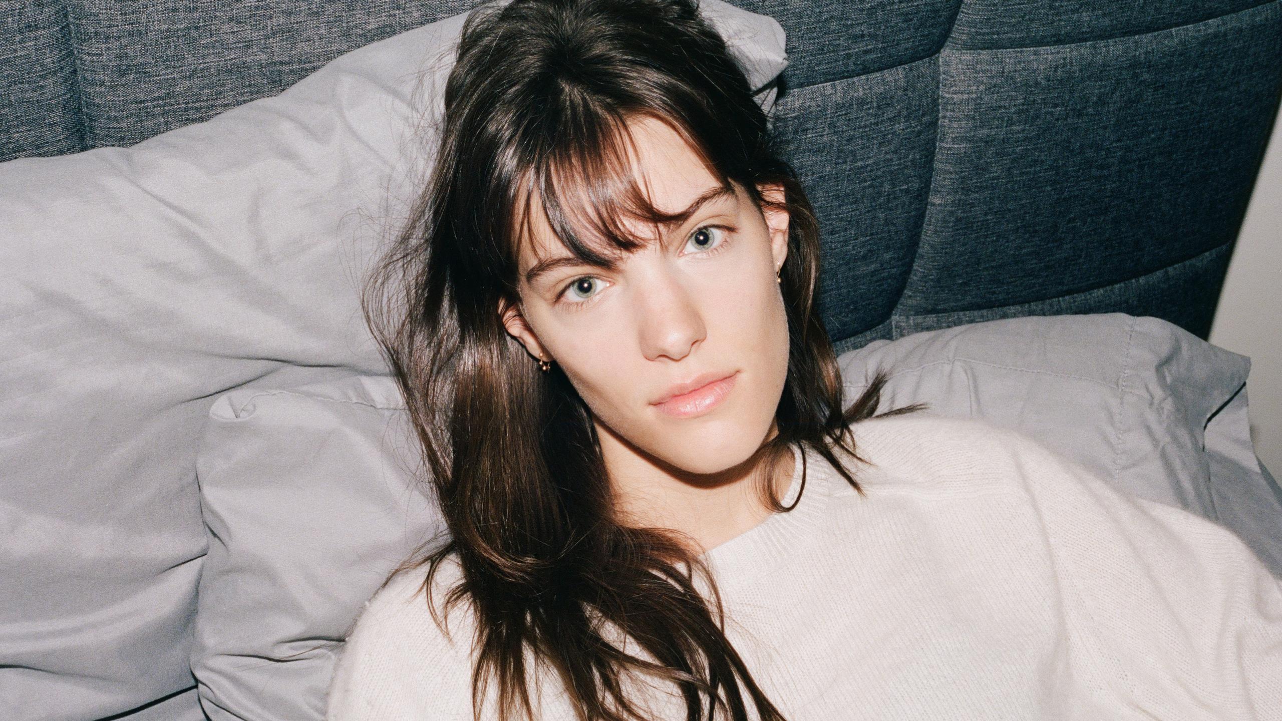 Charlotte Cardin Wallpapers - Wallpaper Cave