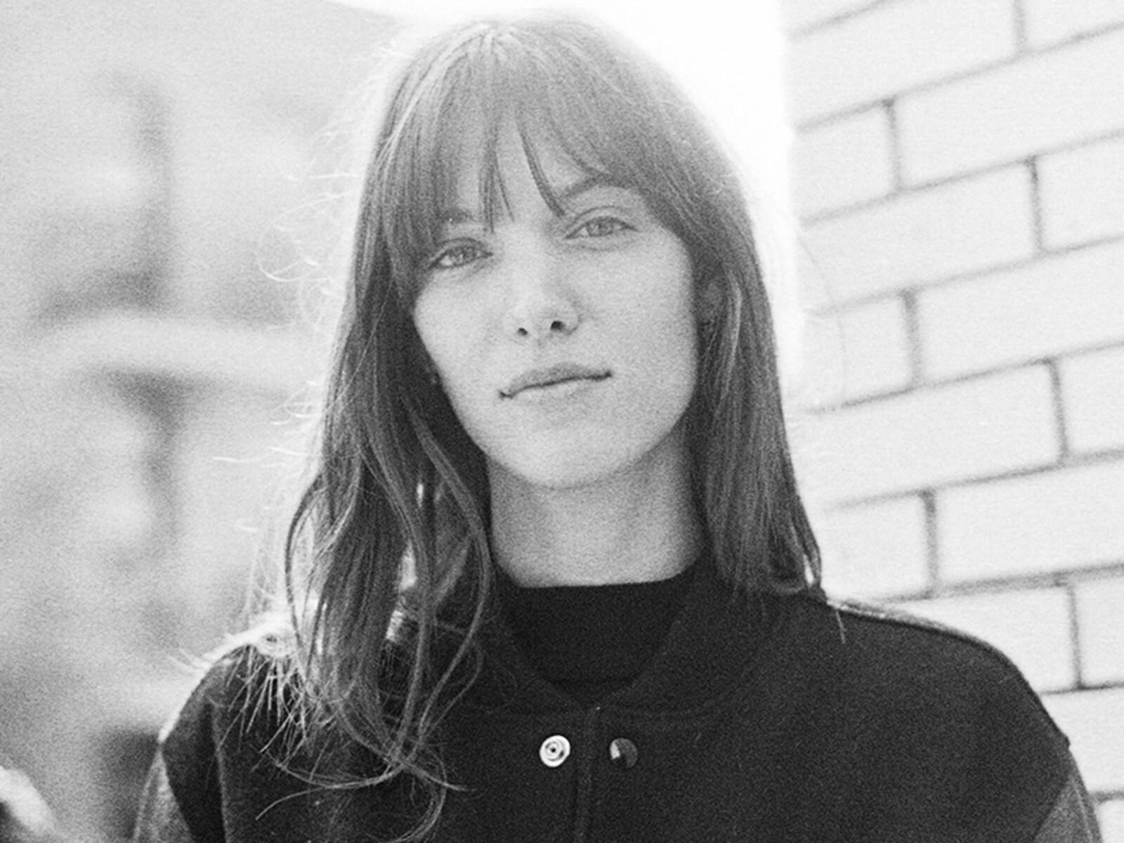 Charlotte Cardin Wallpapers - Wallpaper Cave