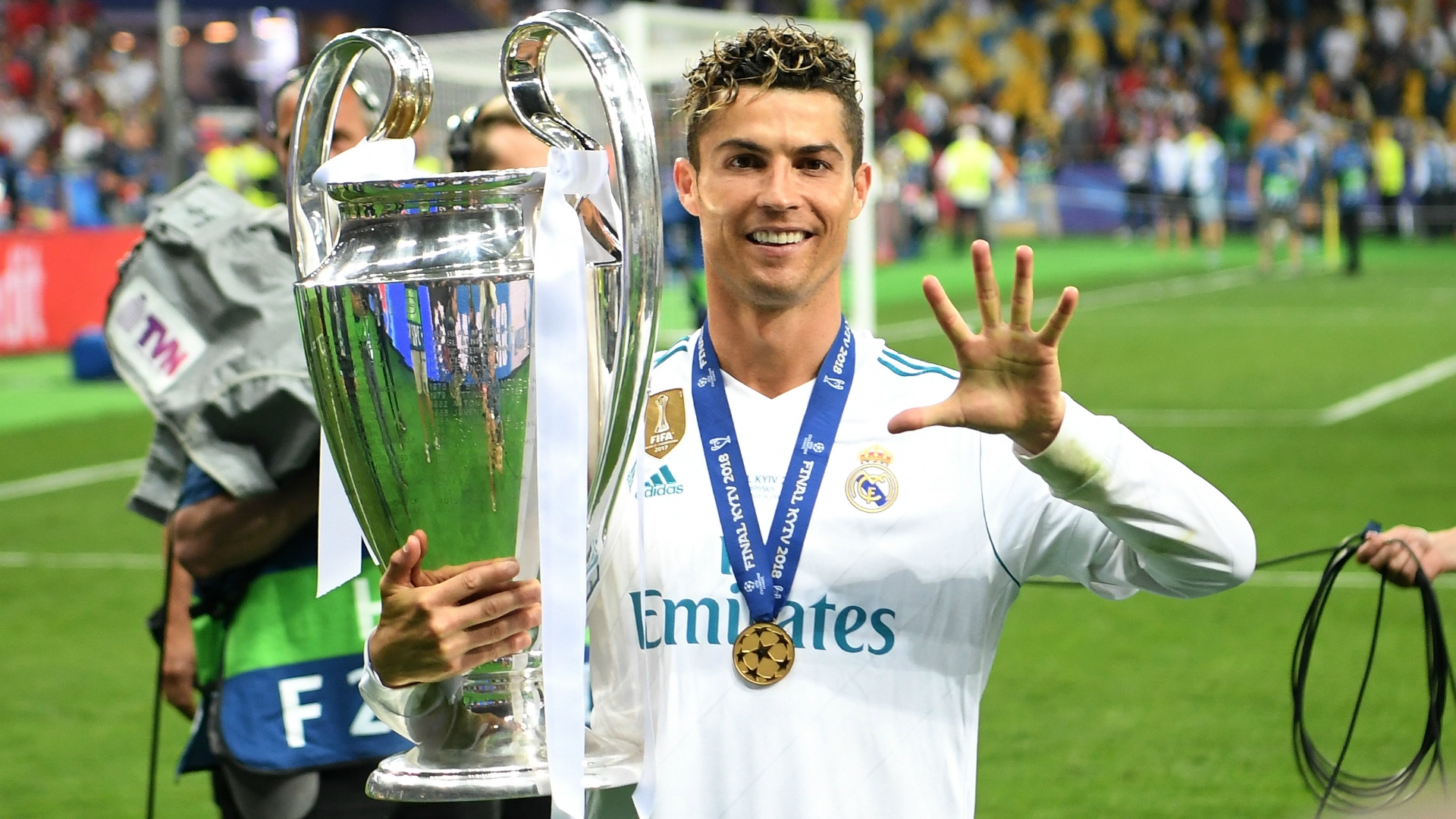 Cristiano Ronaldo With UCL Trophy Wallpapers Wallpaper Cave Cristiano Ronaldo With UCL Trophy Wallpapers Wallpaper Cave