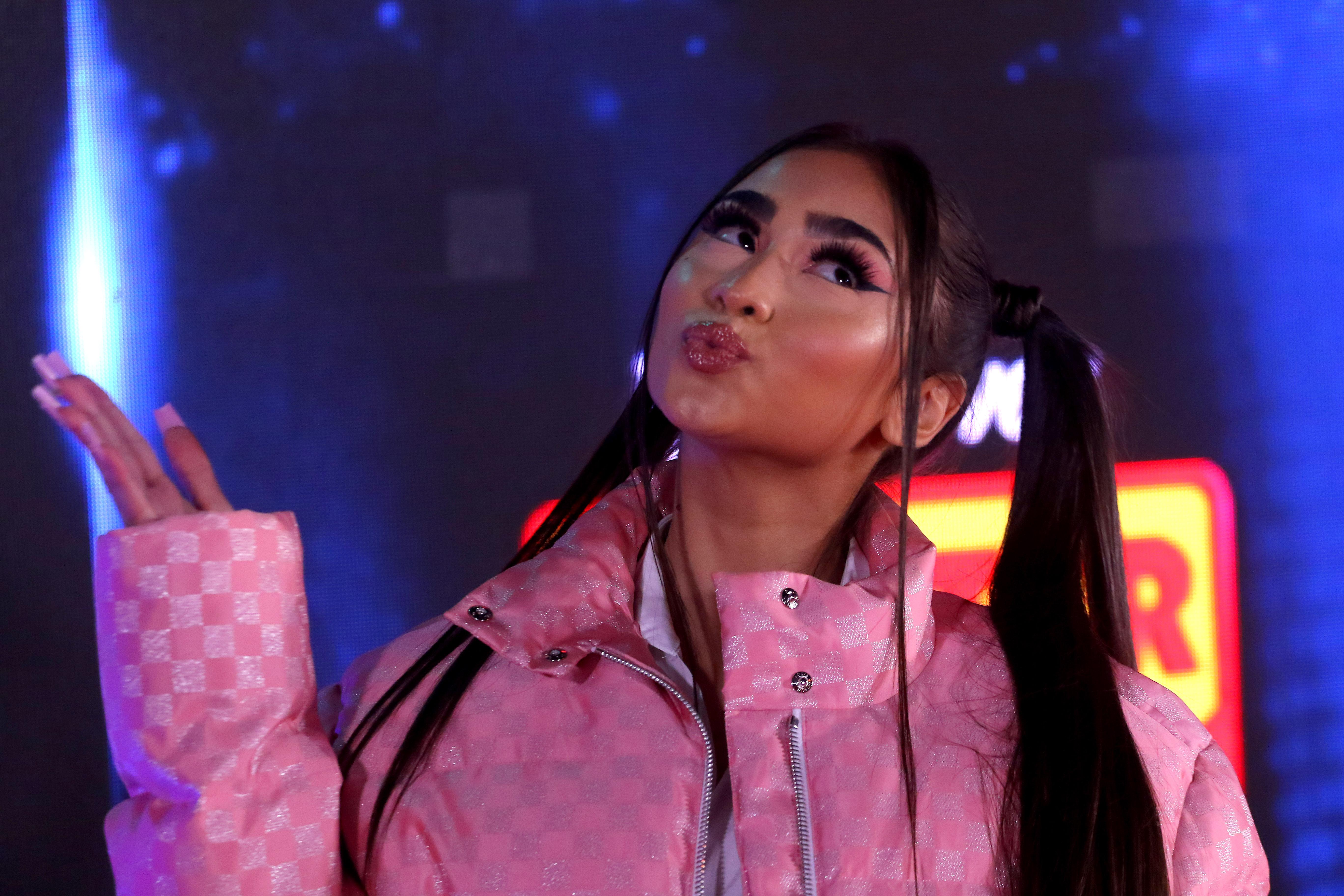 Paloma Mami Wallpapers - Wallpaper Cave