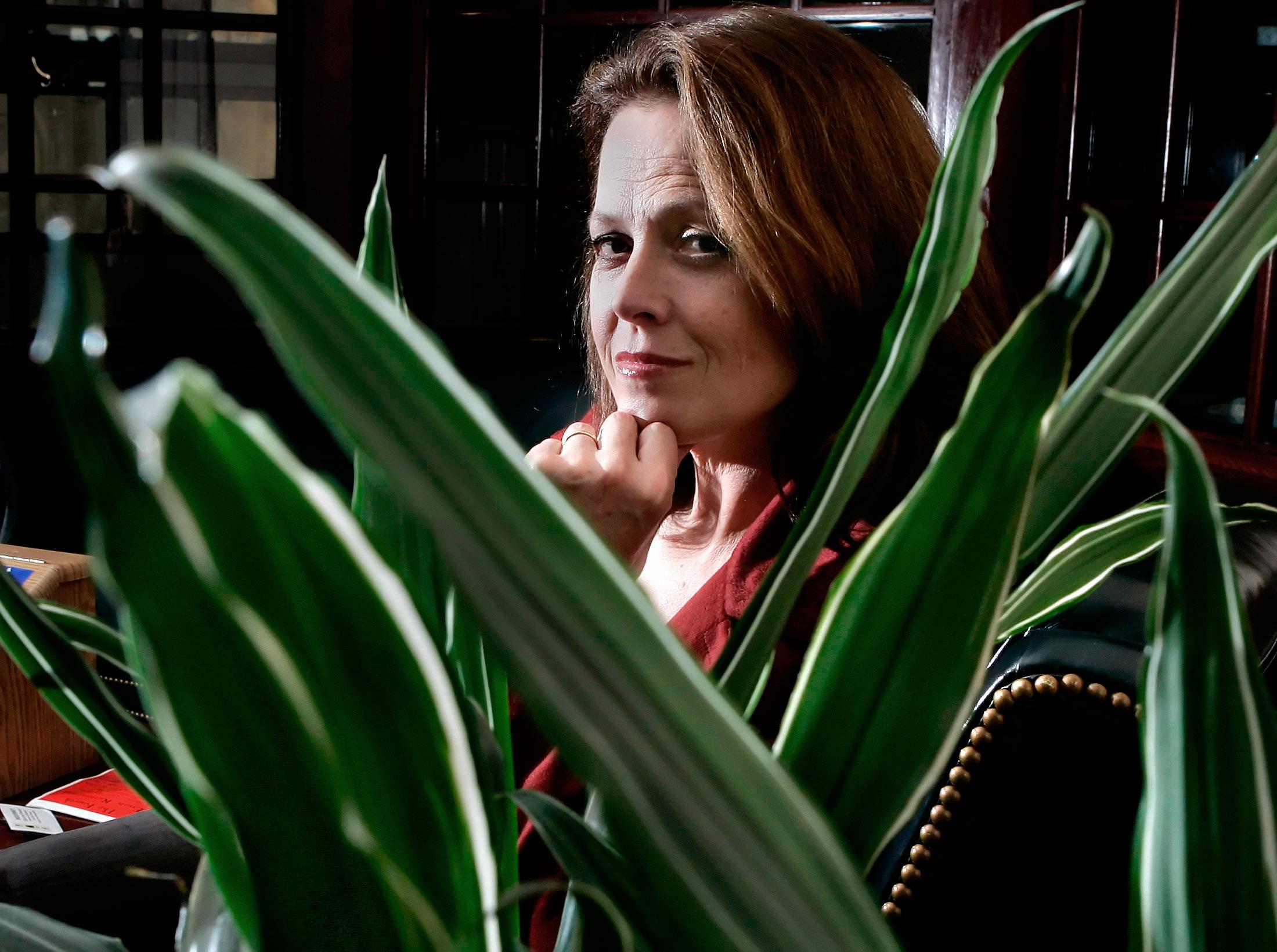 Dian Fossey Wallpapers - Wallpaper Cave