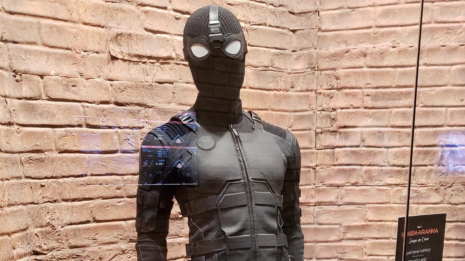 Spider-Man Far From Home Black Stealth Suit Wallpapers - Wallpaper Cave