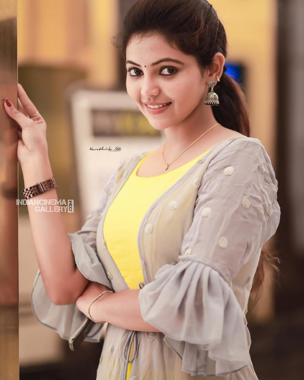 Athulya Ravi Wallpapers - Wallpaper Cave