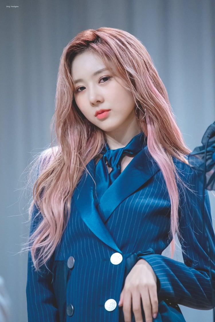 Yoohyeon Wallpapers - Wallpaper Cave
