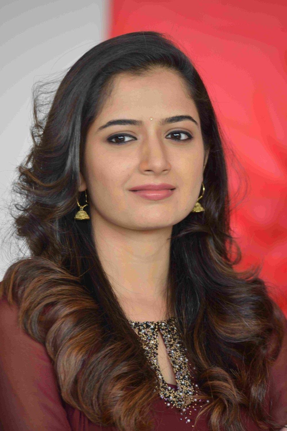 Ashika Ranganath Wallpapers - Wallpaper Cave