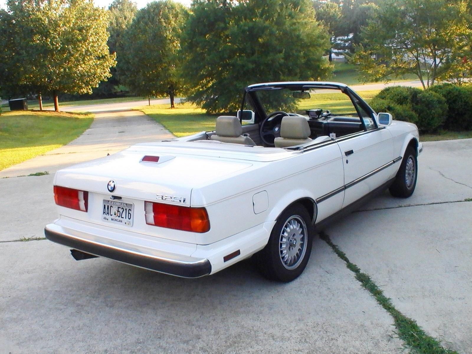 Bmw 325 Wallpaper