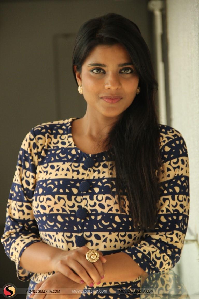 Aishwarya Rajesh Wallpapers - Wallpaper Cave