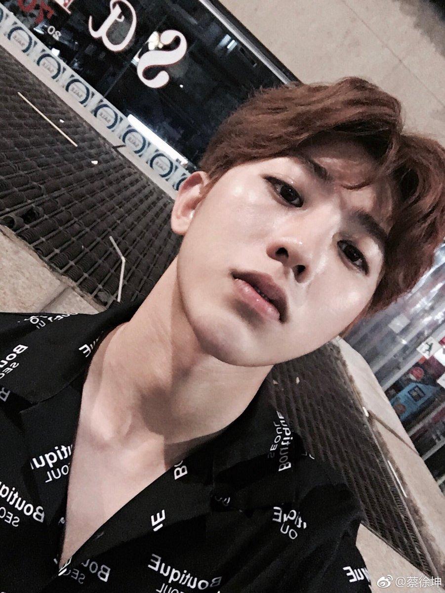 Cai Xukun Wallpapers - Wallpaper Cave