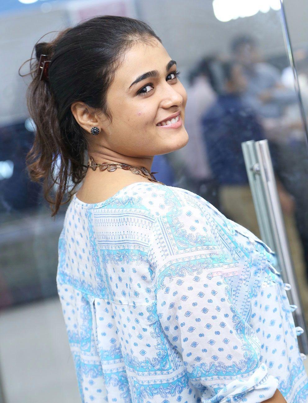 Shalini Pandey Wallpapers - Wallpaper Cave