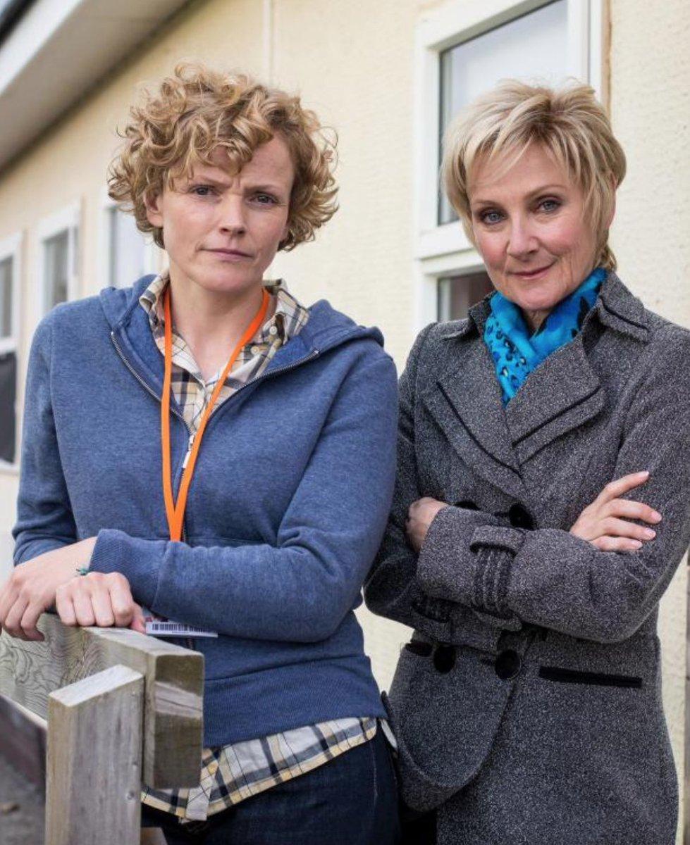 Three Girls TV Show Wallpapers - Wallpaper Cave