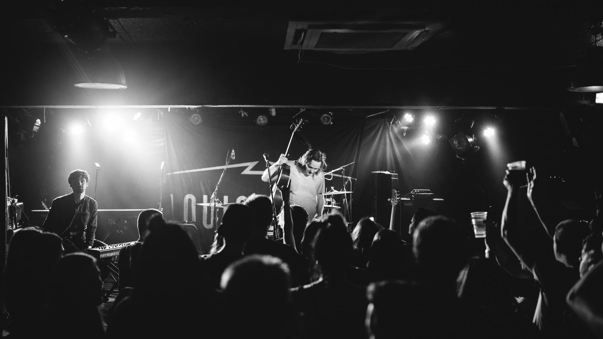 Lewis Capaldi Wallpapers - Wallpaper Cave