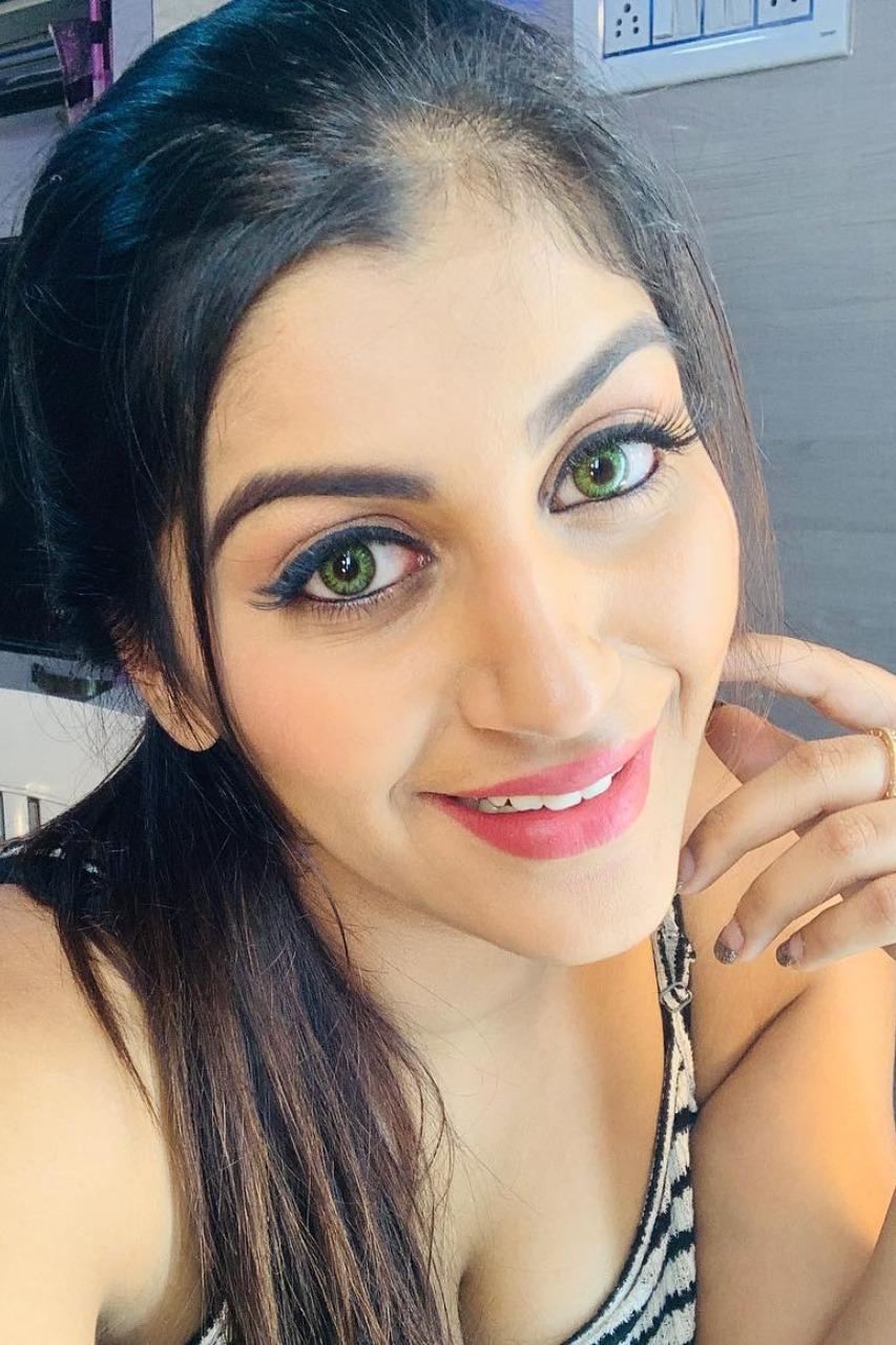 Yashika Aannand Wallpapers - Wallpaper Cave