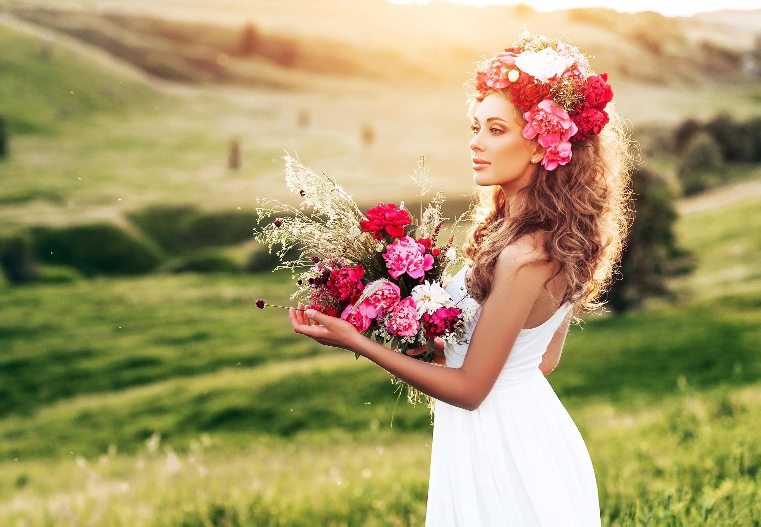 Boho Girl Field Of Flowers Wallpapers - Wallpaper Cave