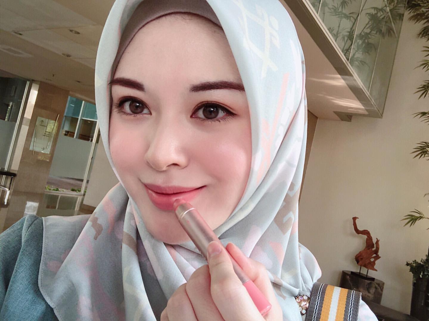 Ayana Jihye Moon Wallpapers - Wallpaper Cave