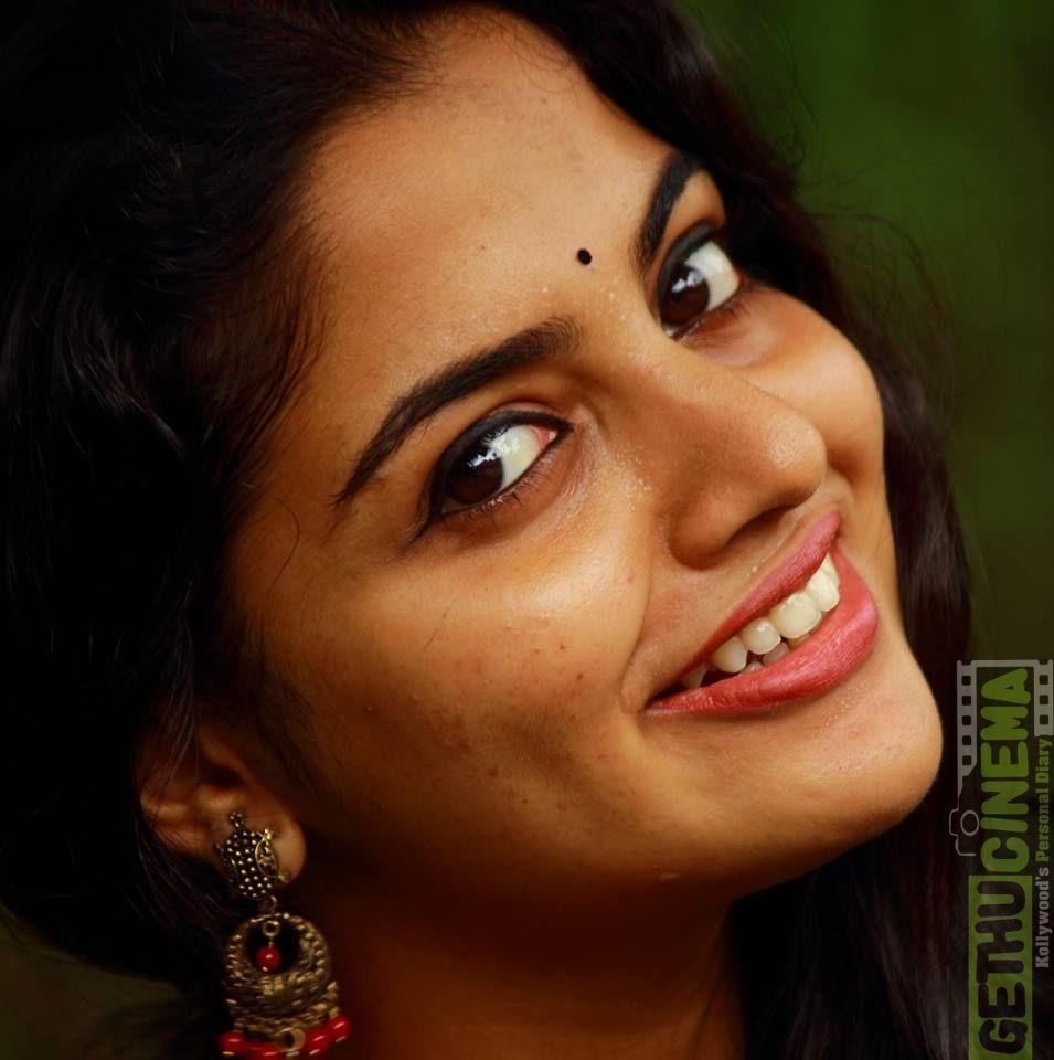 Nikhila Vimal Wallpapers - Wallpaper Cave
