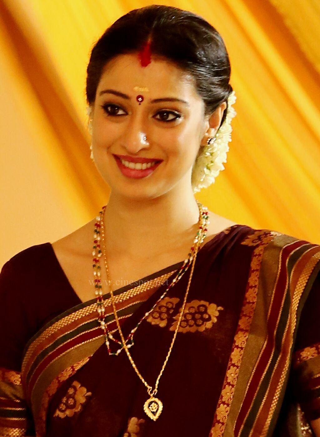 Raai Laxmi Wallpapers - Wallpaper Cave