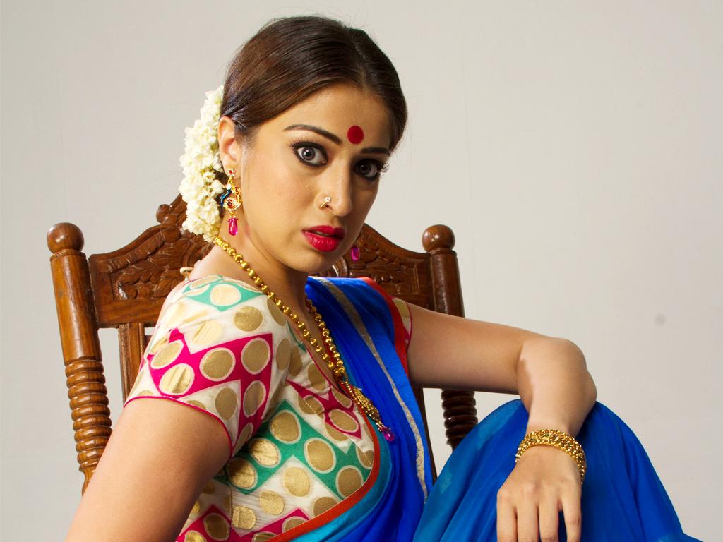 Raai Laxmi Wallpapers - Wallpaper Cave