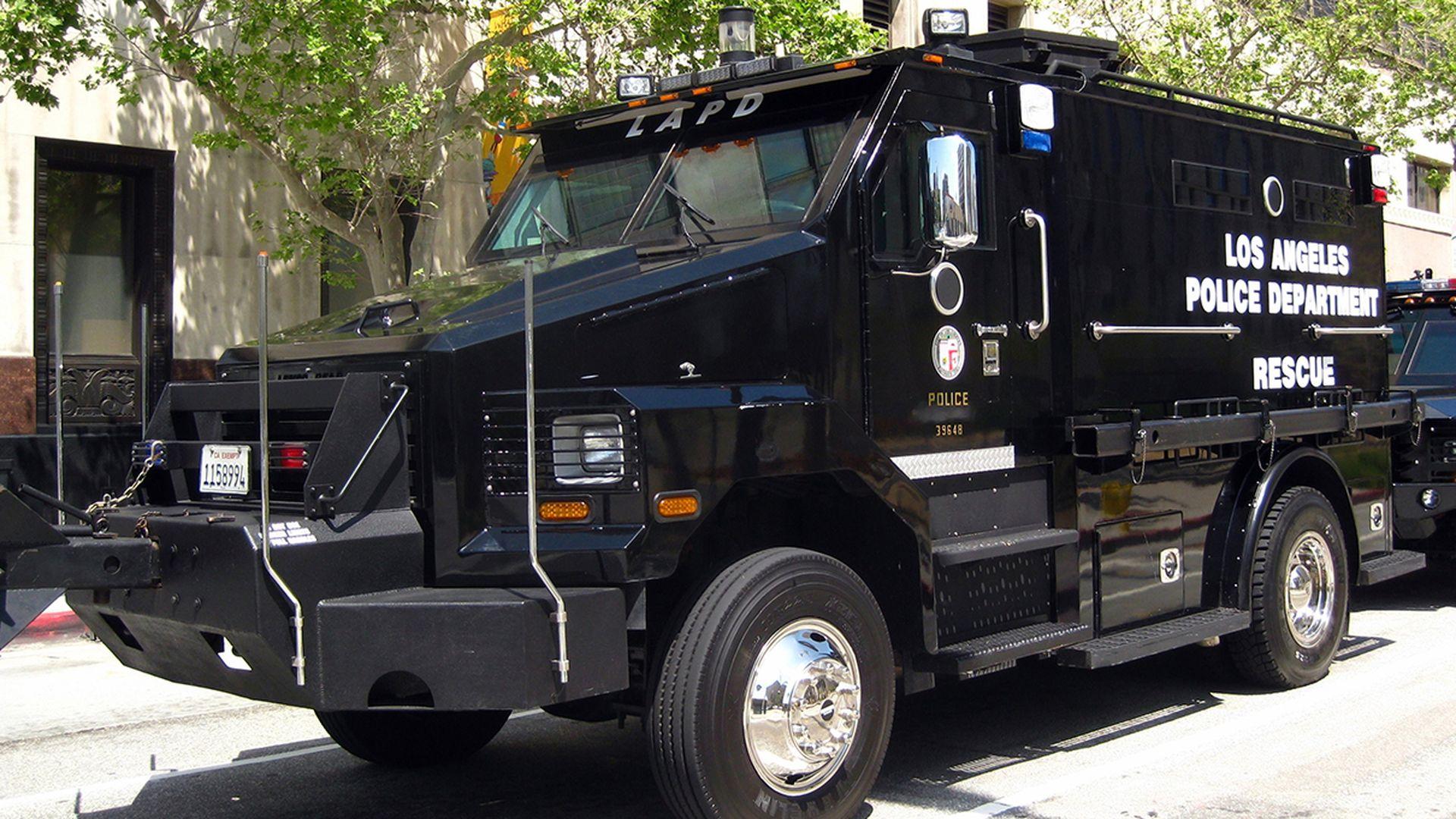 SWAT Trucks Wallpapers - Wallpaper Cave