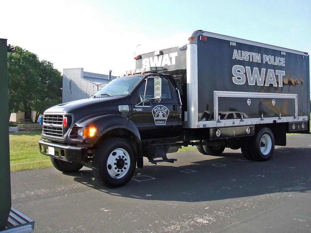 SWAT Trucks Wallpapers - Wallpaper Cave