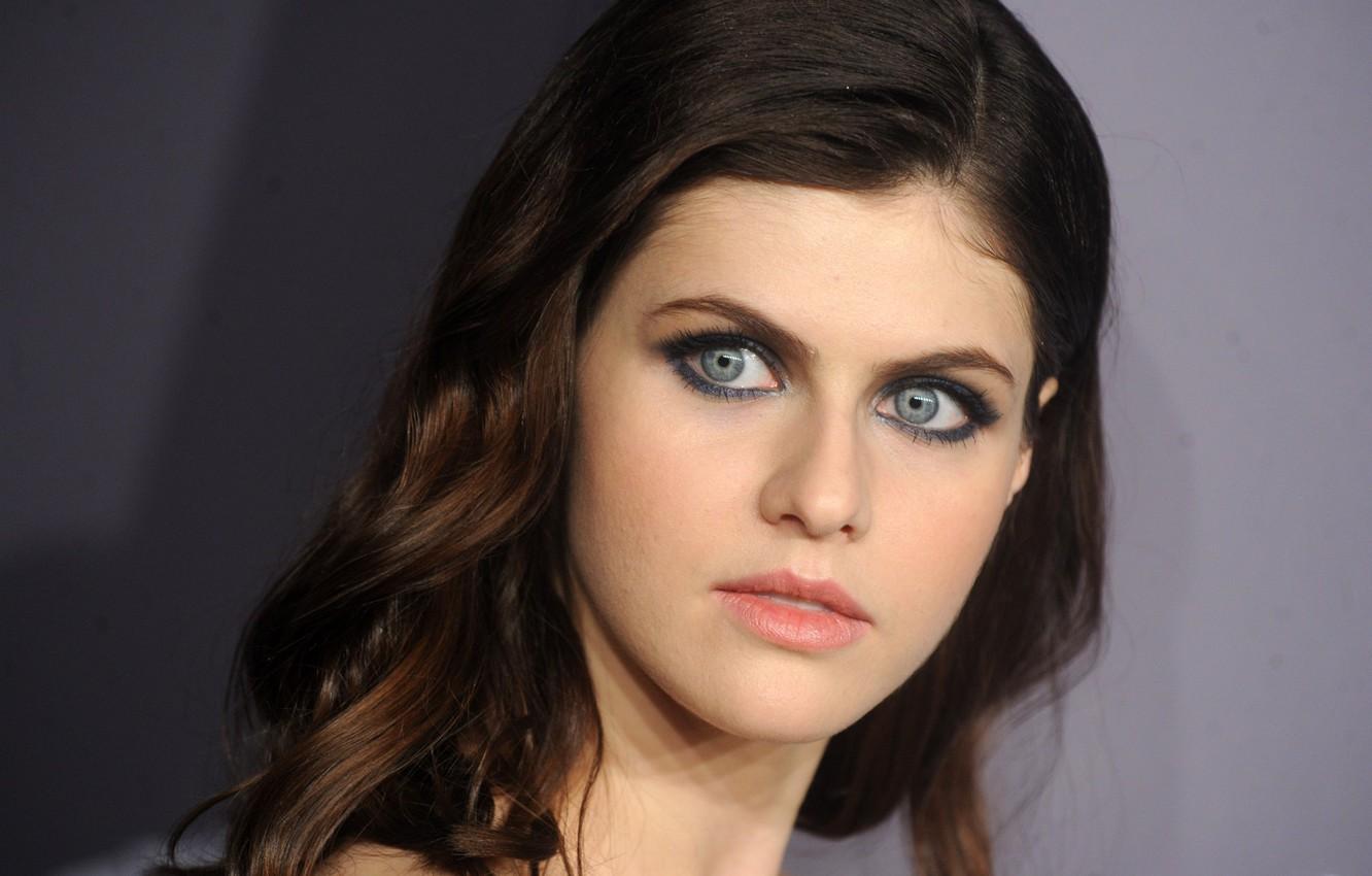 Alexandra Daddario Actress Wallpapers - Wallpaper Cave