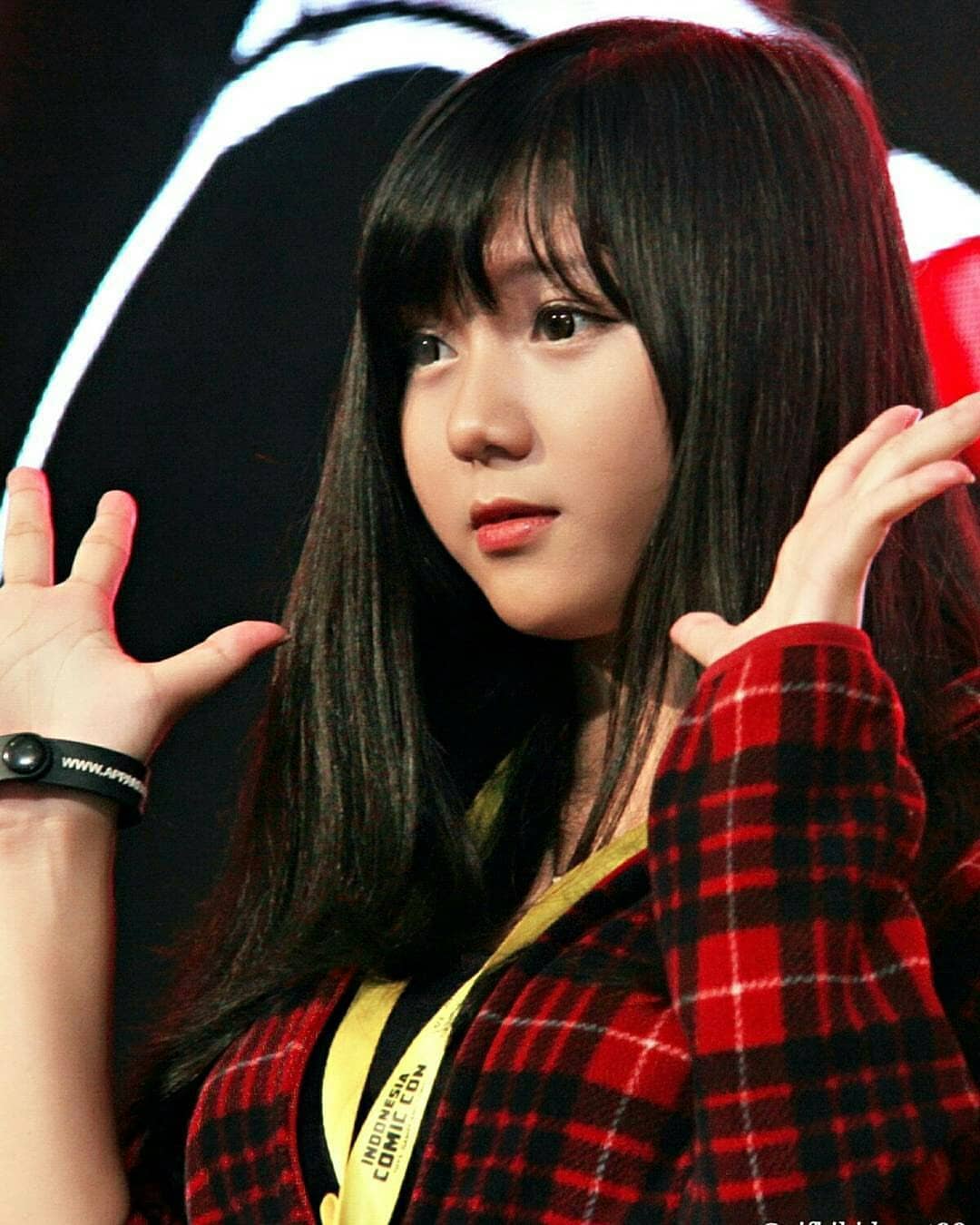 Sarah Viloid Wallpapers - Wallpaper Cave