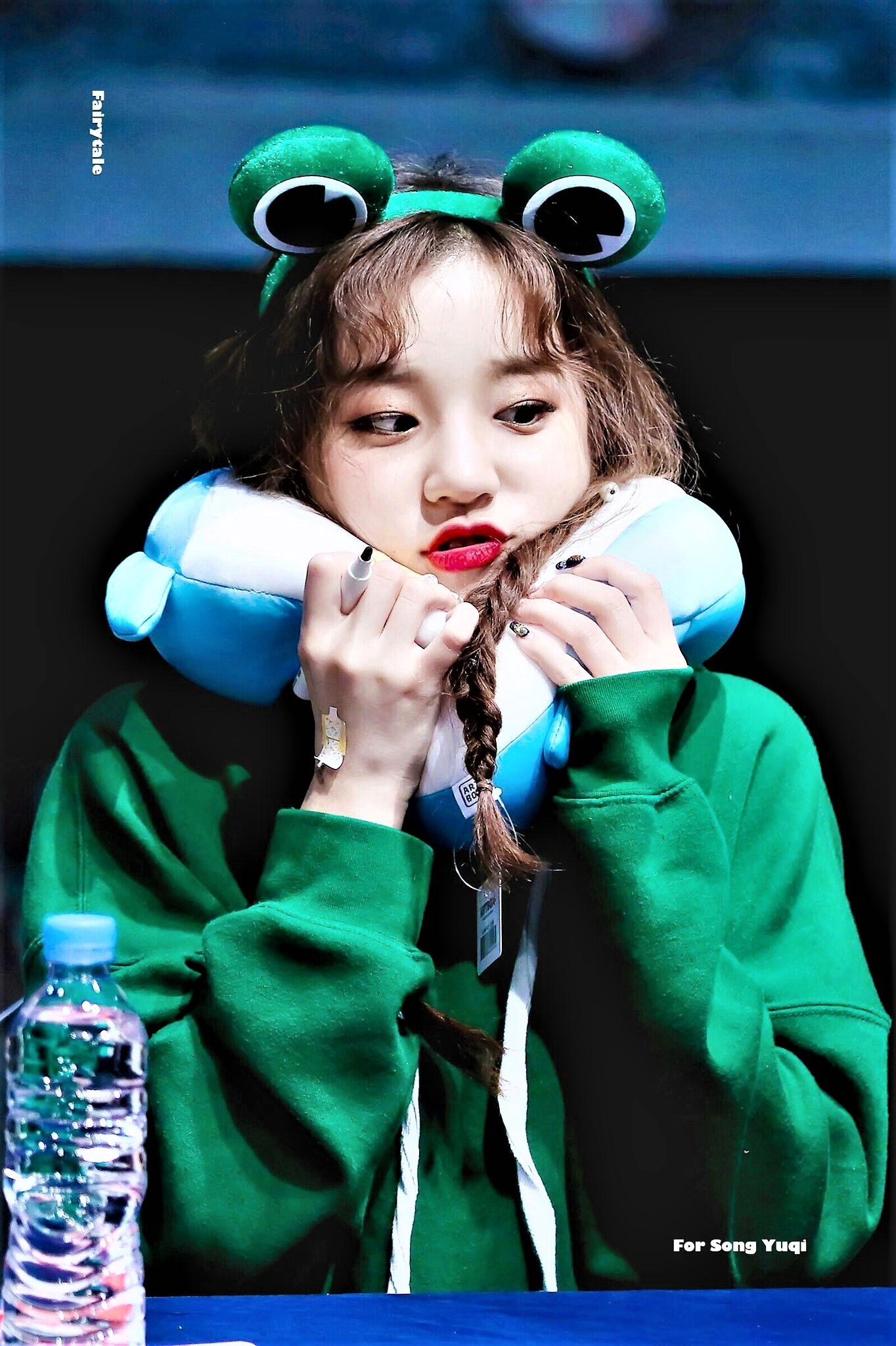 Yuqi Phone Wallpapers - Wallpaper Cave