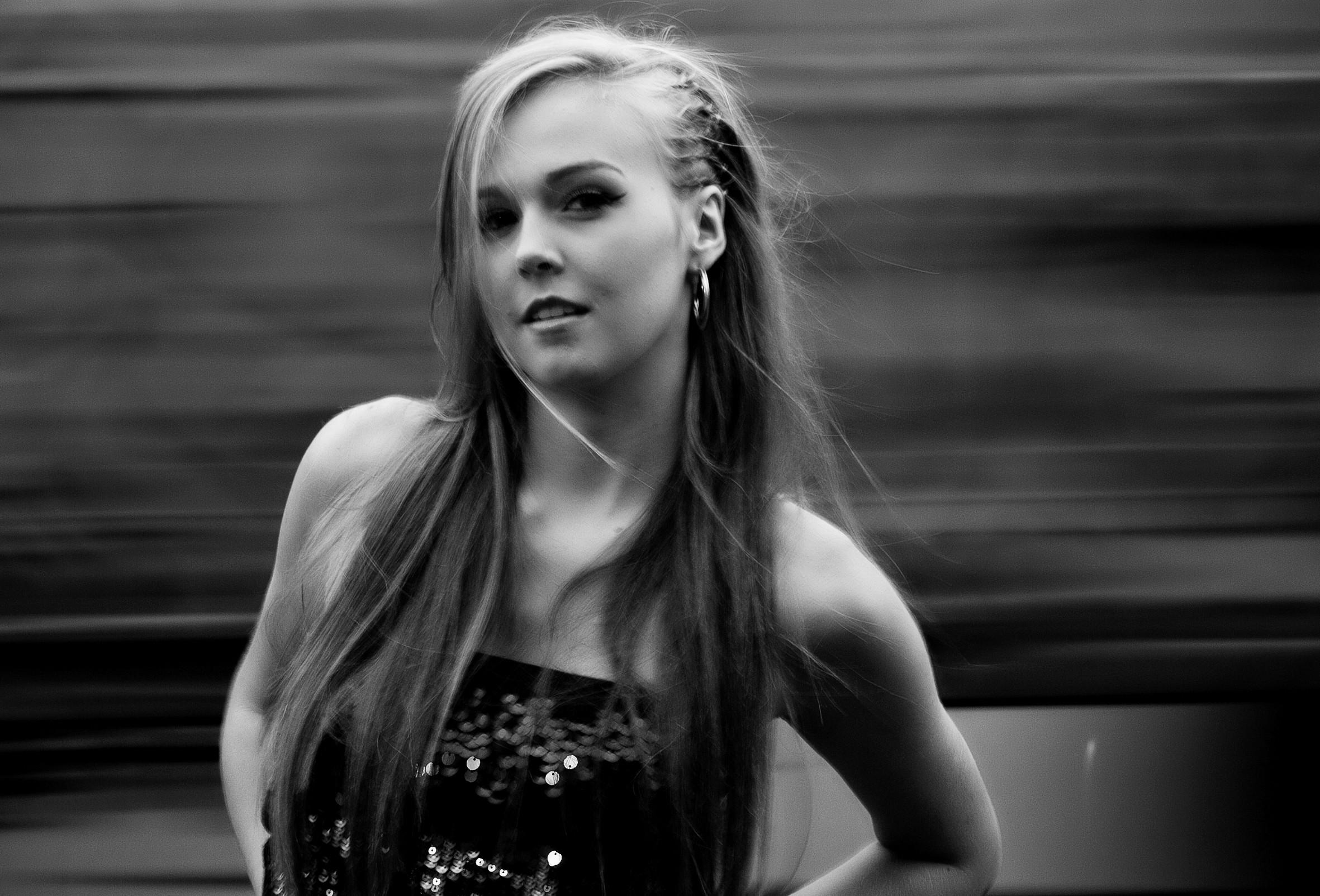 Girls Rock Wallpapers - Wallpaper Cave