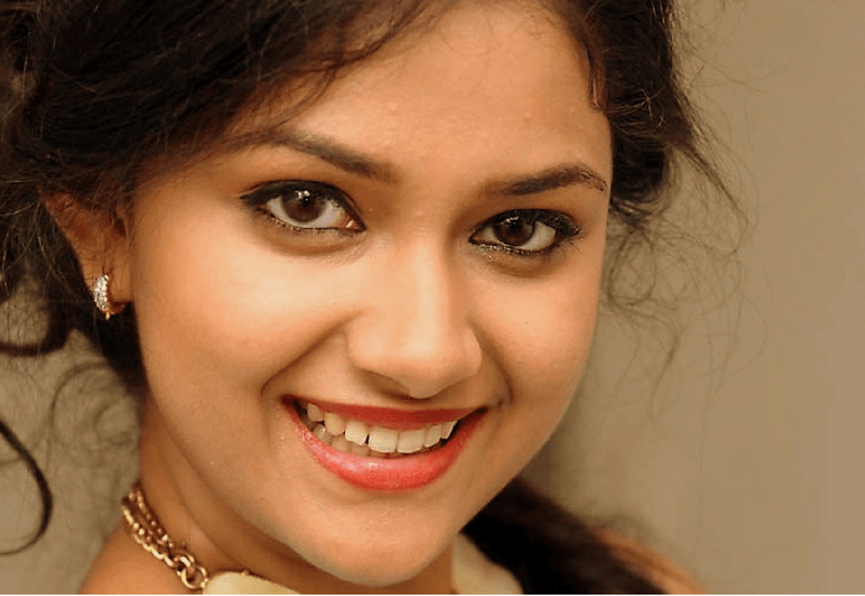 Keerthi Suresh Desktop Wallpapers - Wallpaper Cave