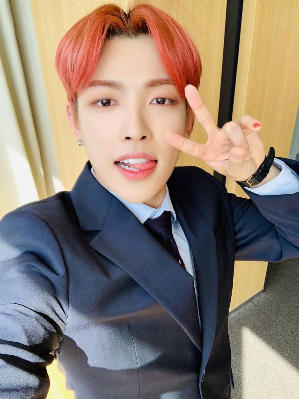 Hongjoong Wallpapers - Wallpaper Cave