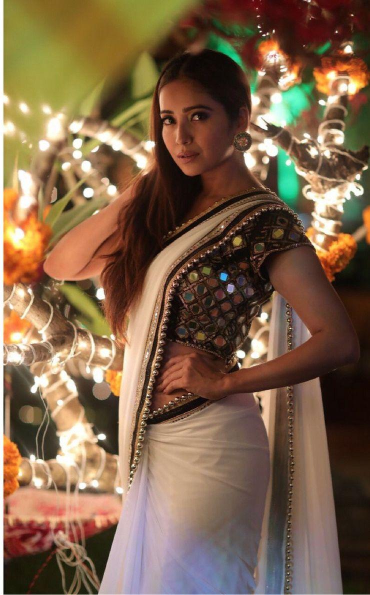 Asha Negi Wallpapers - Wallpaper Cave