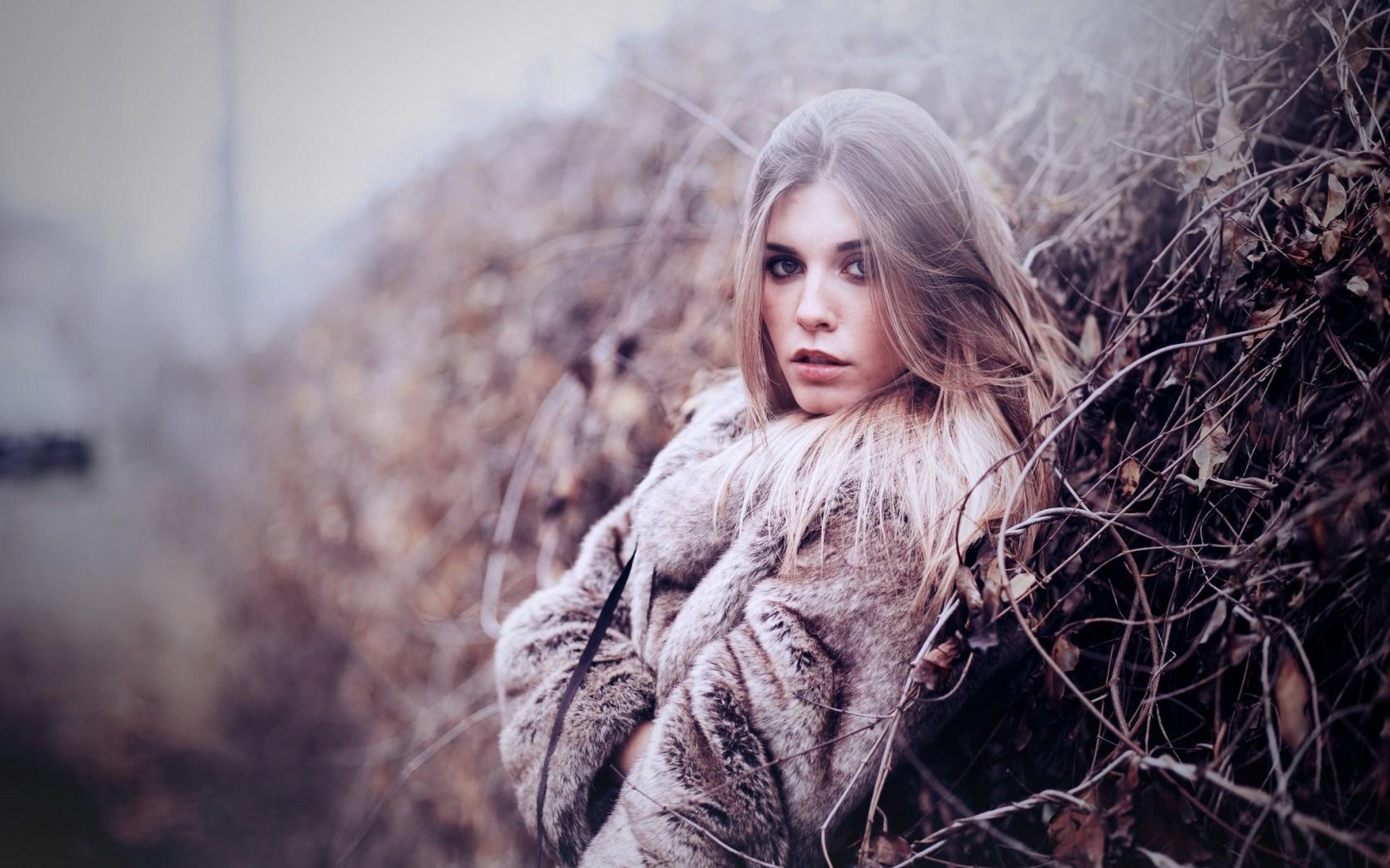 Winter Girl Wallpapers - Wallpaper Cave