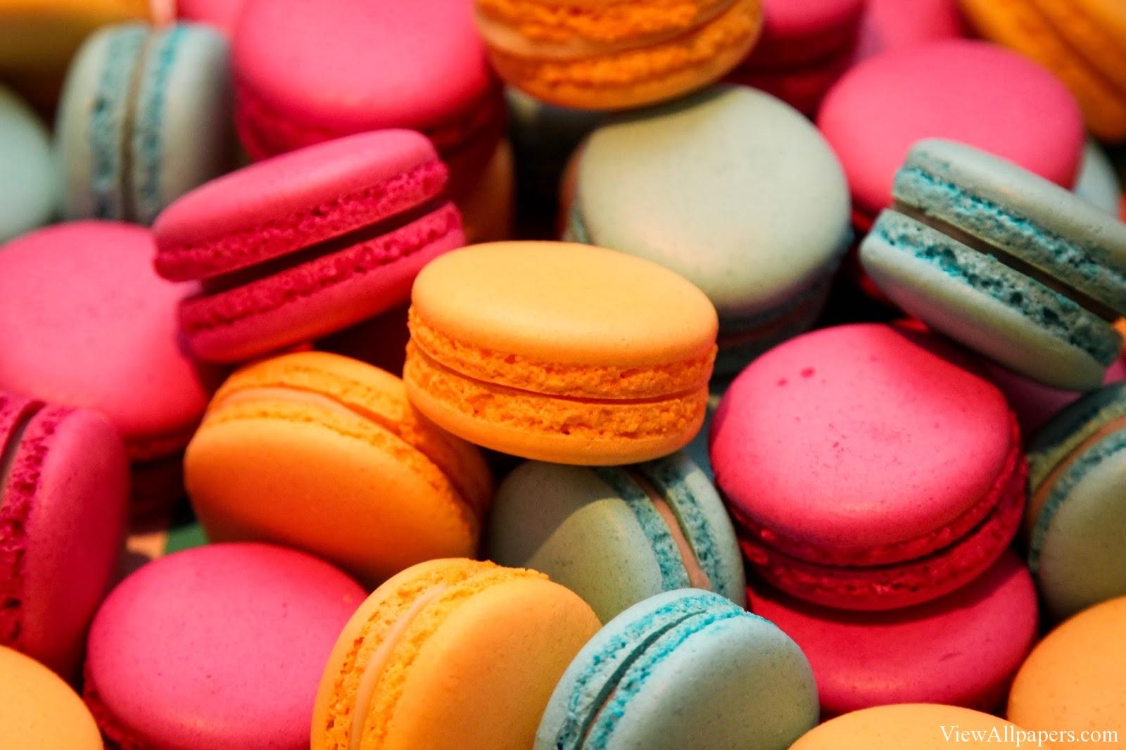 Cute Macaroons Wallpaper